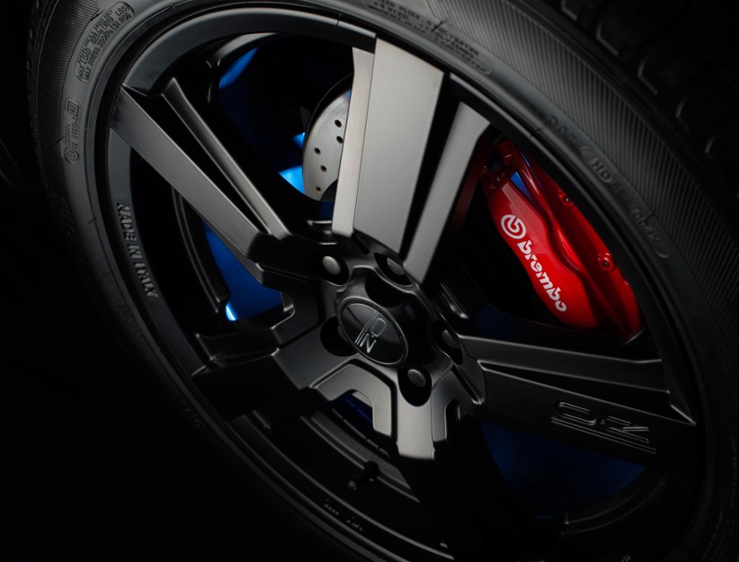 Hyundai muscles up with Santa Fe SR - Fleet Auto News