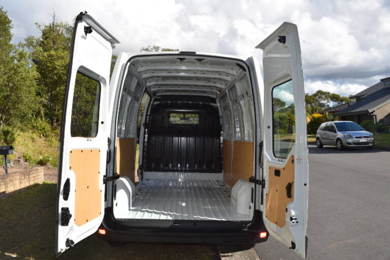 Images of the Renault van family - Fleet Auto News