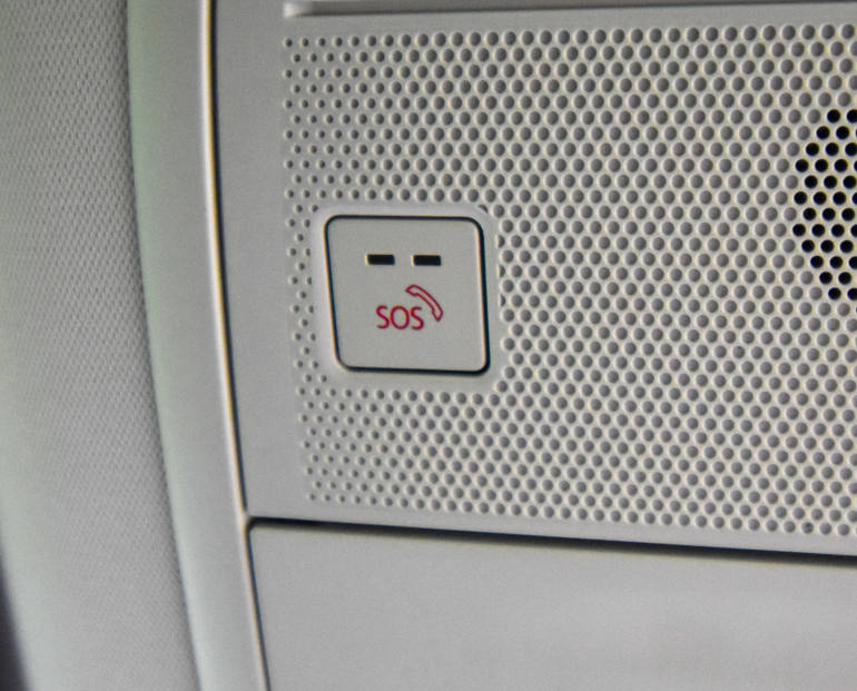 SOS Buttons: What Fleet Managers Need to Know in 2025 - Fleet Auto News